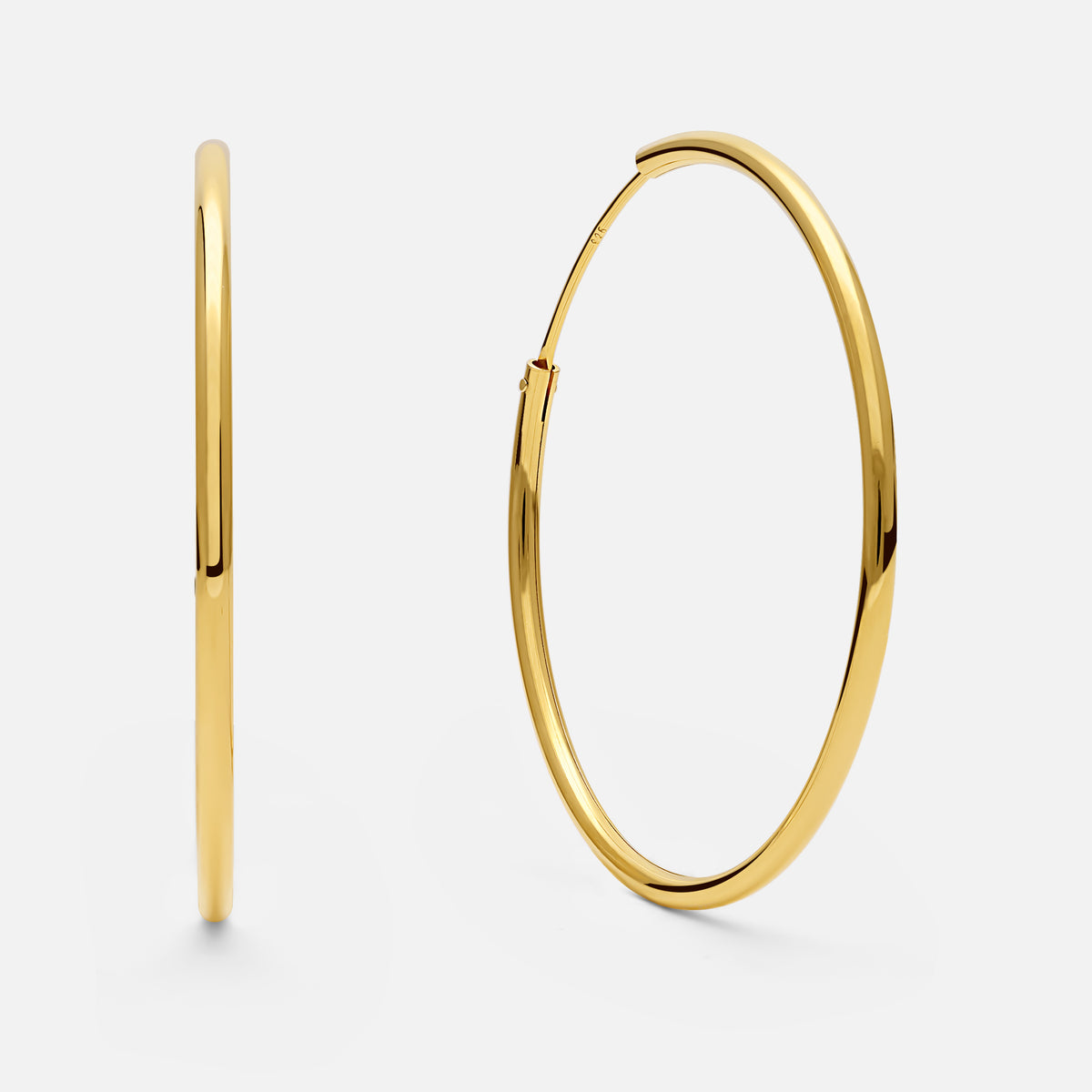 Thin Oversized Hoops in 18K Gold Vermeil | Ash & Harry